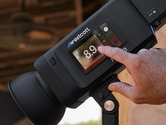 FJ800 Touchscreen Strobe with FJ Pro AC/DC Battery (800Ws)